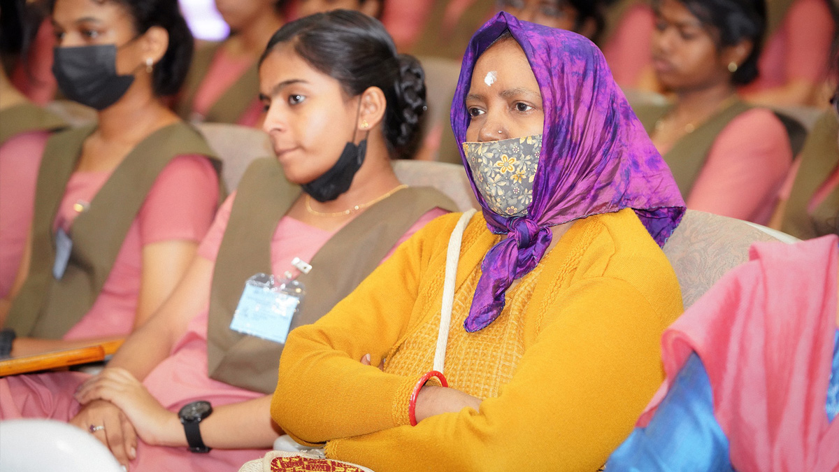 Amrita Hospital, Kochi launches a new technology for breast cancer ...