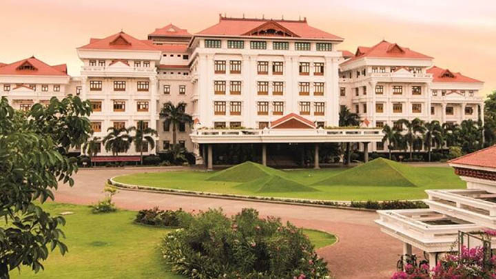 Amrita University - Amma.org